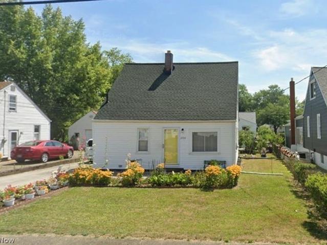 2726 Gilbert Ave NE, Canton, OH 44705