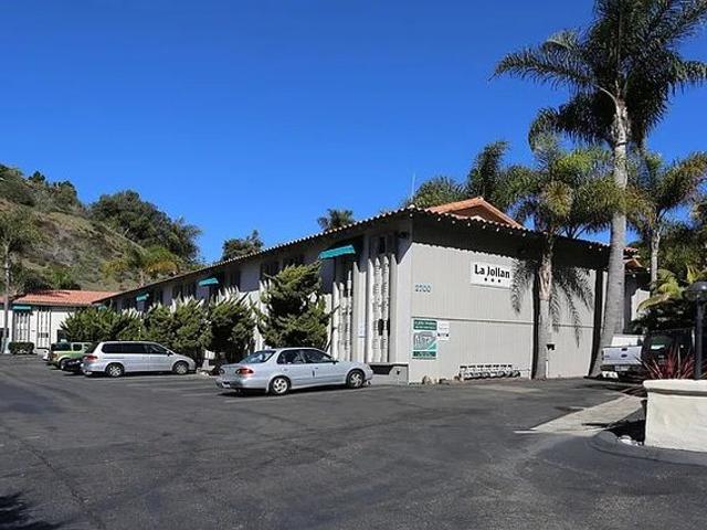 2726 Torrey Pines Rd, La Jolla, CA 92037