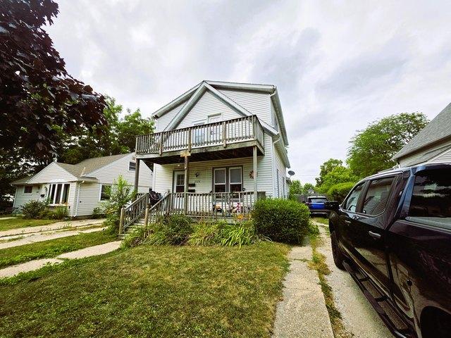 2726 71st St, Kenosha, WI 53143