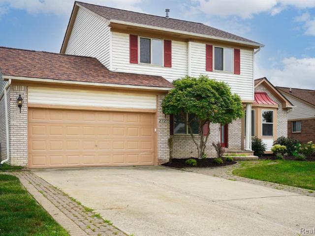 27271 Sparrow Court
