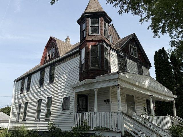 2727 N 24th Pl, Milwaukee, WI 53206