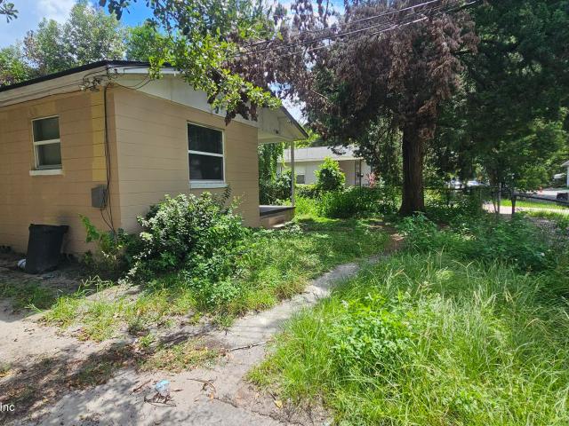 2727 N Davis Rd St, Jacksonville, FL 32206 | MLS #2128 | Compass