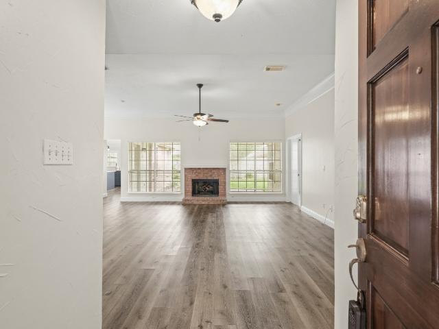 2727 N Peach Hollow Cir, Pearland, TX 77584 | MLS #59622 | Compass
