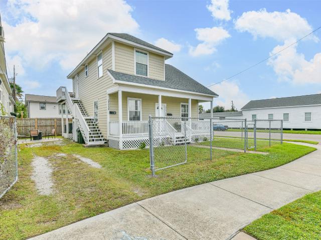 2727 Avenue K, Galveston, TX 77550 | MLS #52180 | Compass