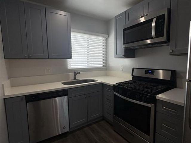 2727 Abbot Kinney Apartments, Venice CA 2 Bedroom Apartment for Rent at 2727 Abbot Kinney Blvd, Los Angeles, CA 90291 Venice