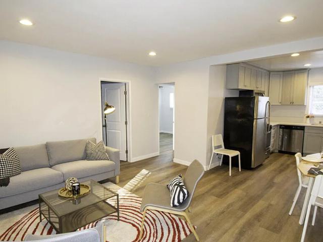 2727 Abbot Kinney Apartments, Venice CA 2 Bedroom Apartment for Rent at 2727 Abbot Kinney Blvd, Los Angeles, CA 90291 Venice
