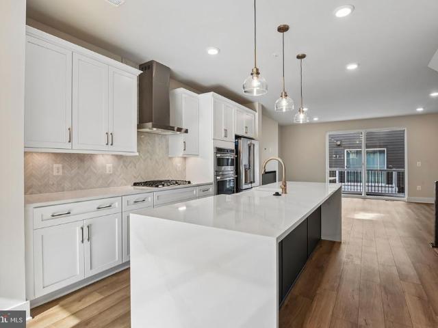 2727 Ferry Bar Drive
