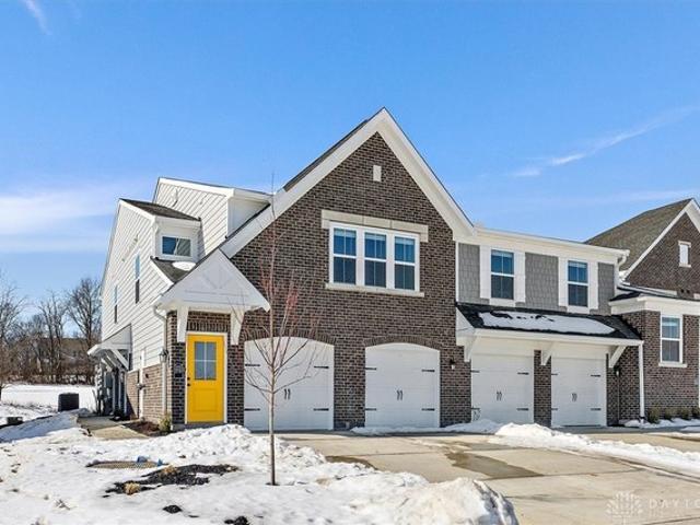 2727 Golden Leaf Dr Unit 18 300, Beavercreek, OH 45431