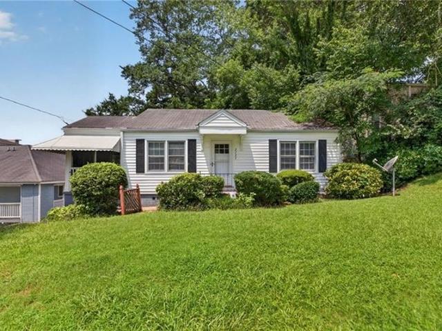 2727 Humphries St, East Point, GA 30344