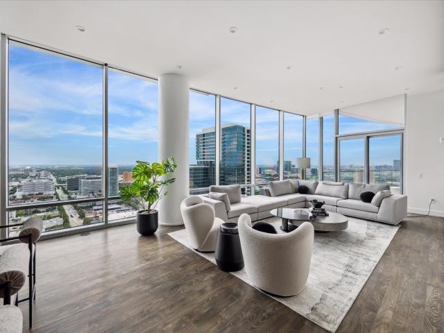 2727 Kirby Dr, Unit 27J, Houston, TX 77098 | MLS #96153 | Compass