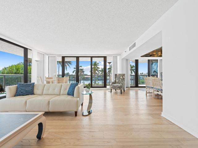 2727 S Ocean Blvd, Unit 304, Highland Beach, FL 33487 | MLS #R11089