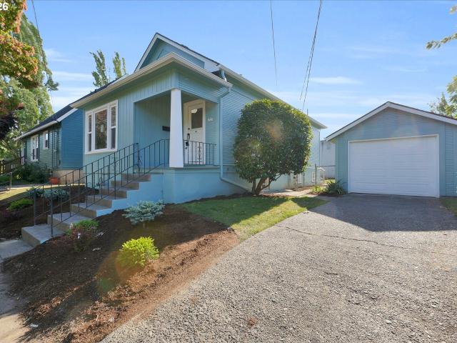 2727 SE 16TH AVE
