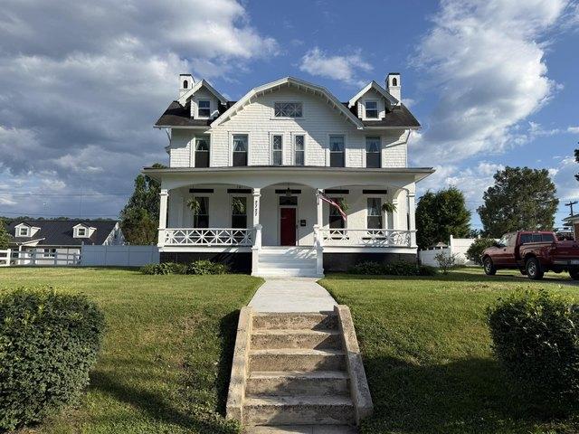 2727 Third Ave, Huntington, WV 25702