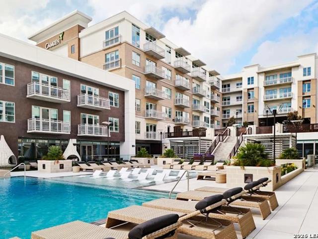 2727 Travis St, Unit 436