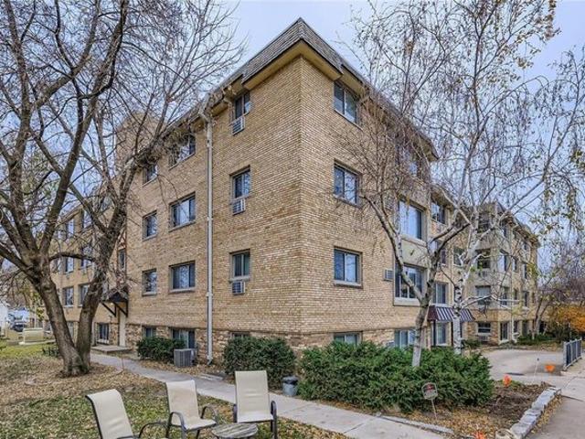 2727 W 43rd St Apt 303, Minneapolis, MN 55410