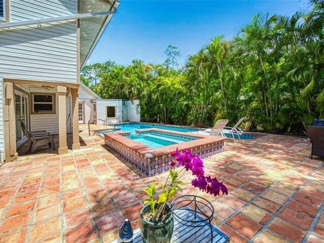 2727 66th St SW, Naples, FL 34105