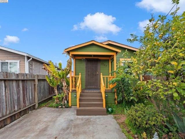 2727 74th Ave, Oakland, CA 94605