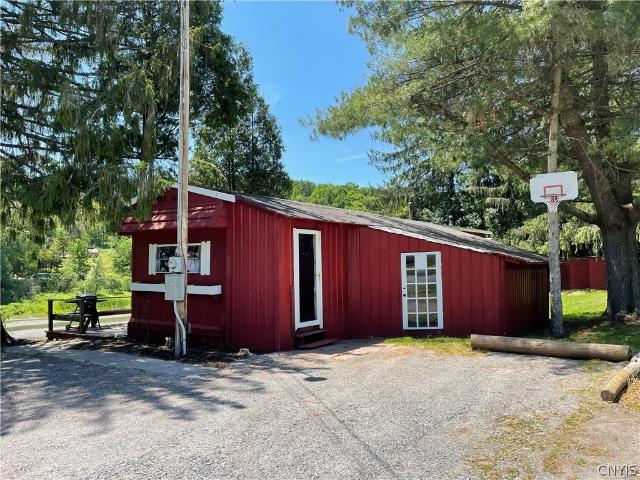 2728 Monitor Road