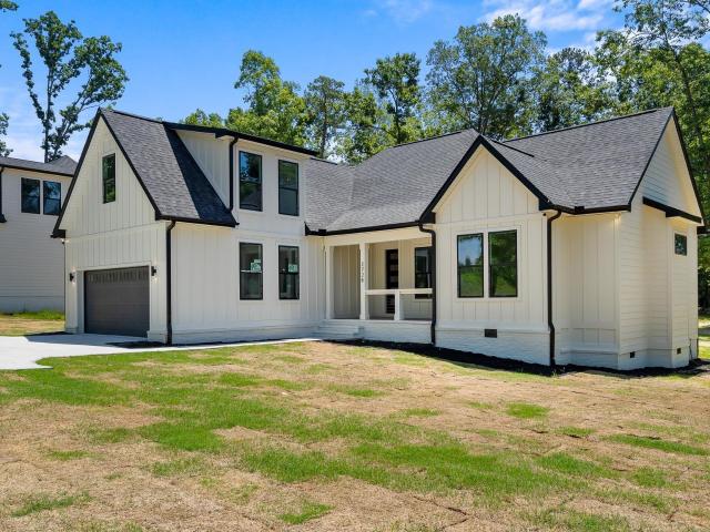 2728 N Highway 29