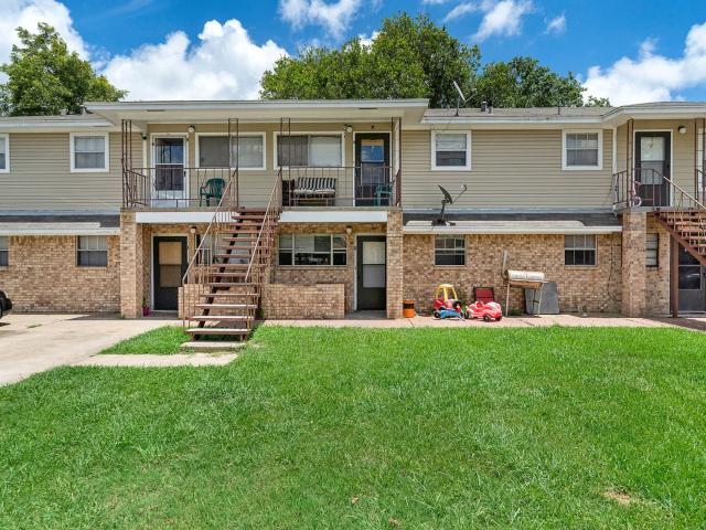 2729 Main