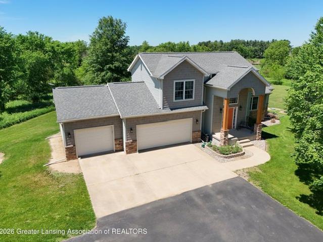 2729 Misty Ln, Charlotte, MI 48813