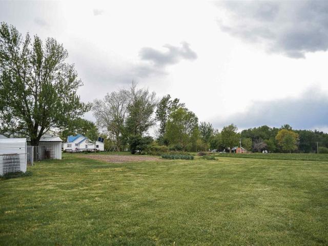 2729 N 250th Ave
