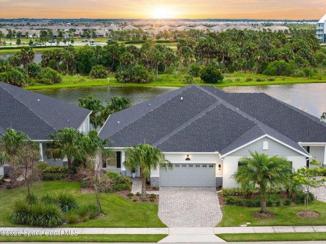 2729 Avalonia Dr, Melbourne, FL 32940