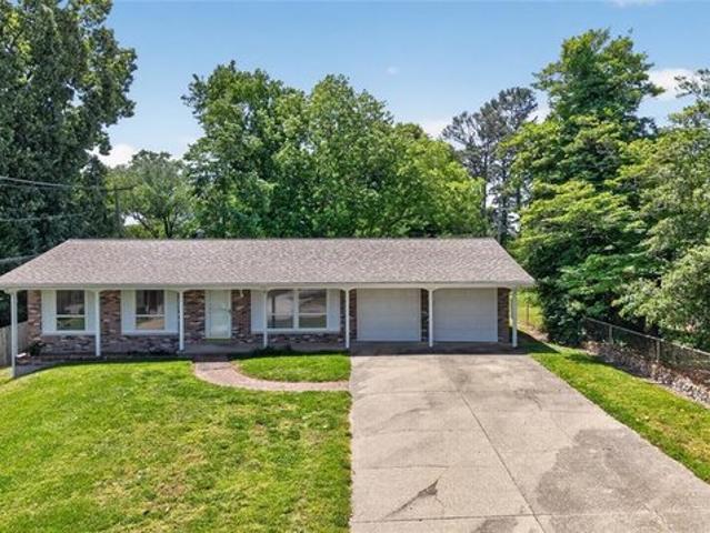 2729 Adeline St, Cape Girardeau, MO 63701