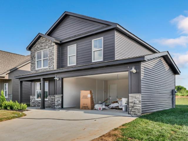 2729 Brewster Dr