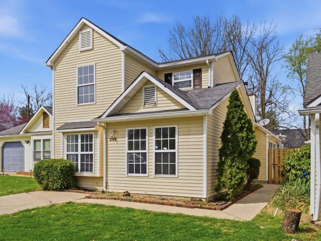 2729 Chelsea Woods Court