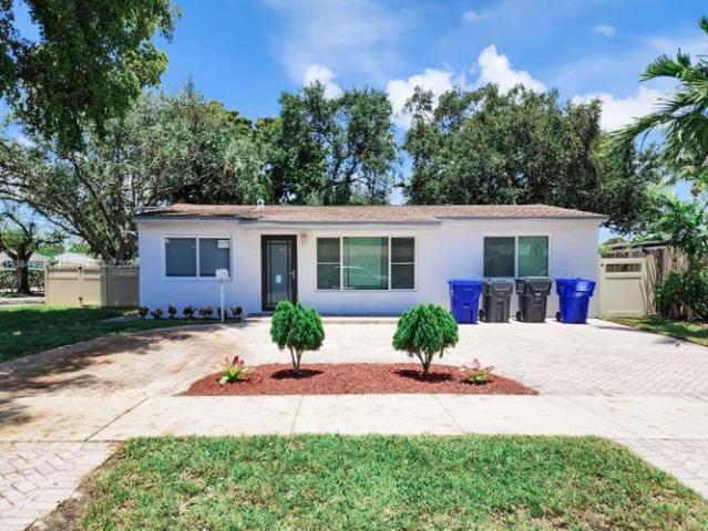 2729 Coolidge St, Hollywood, FL 33020
