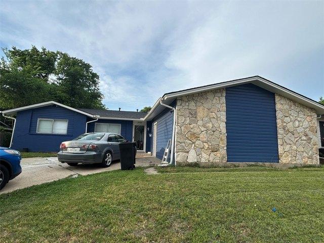 2729 Posey Dr, Irving, TX 75062