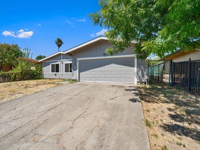 2729 Toy Ave, Sacramento, CA 95822