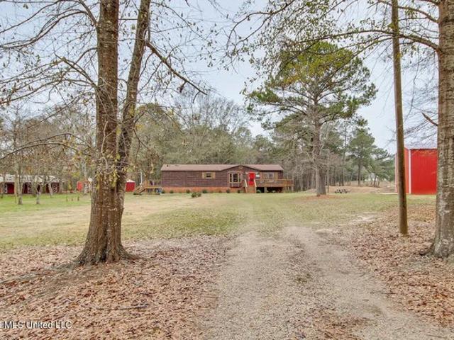 27201 E Lake Cypress Dr, Perkinston, MS 39573
