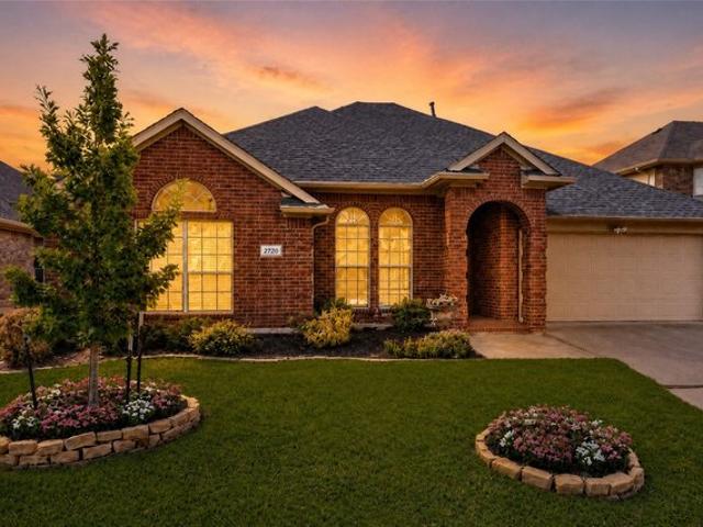 2720 Calico Rock Dr, Fort Worth, TX 76131