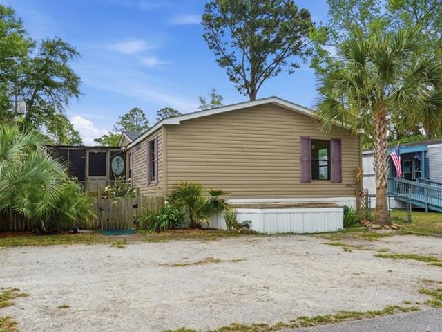 2720 Capricorn Dr, Myrtle Beach, SC 29575