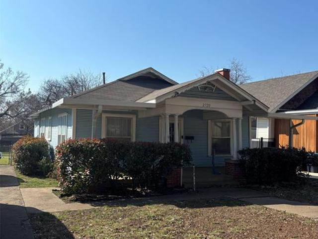 2720 College Avenue