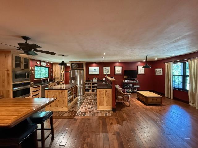 2720 Jennifer Drive