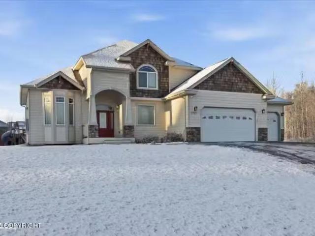 2720 S CAPON PL, WASILLA, AK 99654