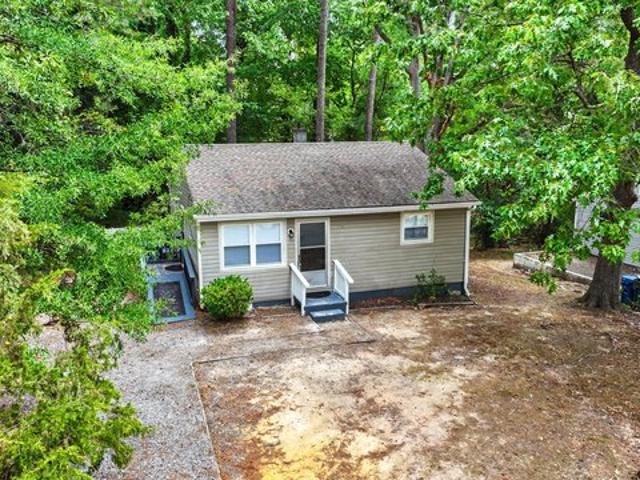 2720 Thelma St, Durham, NC 27704