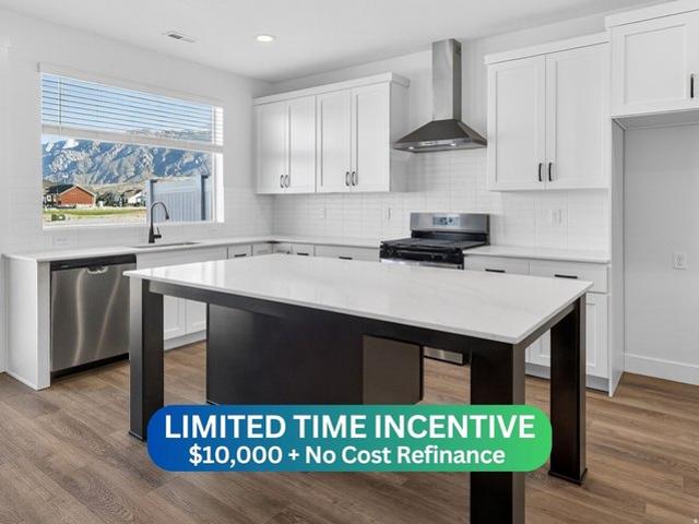 2720 W 2735 N Unit 140, Plain City, UT 84404
