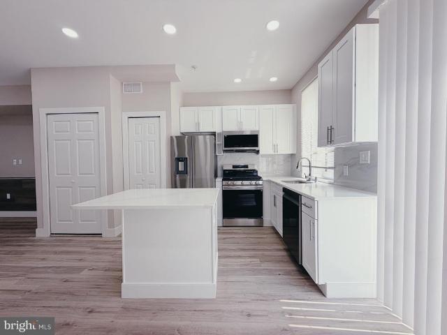 2720 W Thompson Street # UNIT A