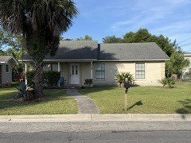 2720 Wolfe St, Brunswick, GA 31520