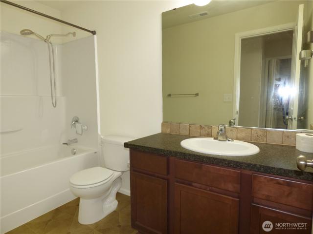 2720 13th Ave NW, Puyallup, WA 98371 | MLS #2526