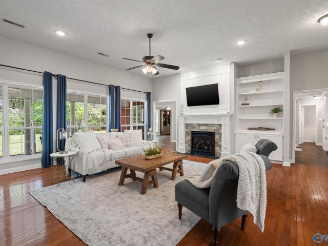 27210 Jarrod Blvd