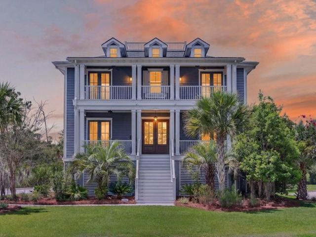 2721 Oak Manor Dr, Mount Pleasant, SC 29466