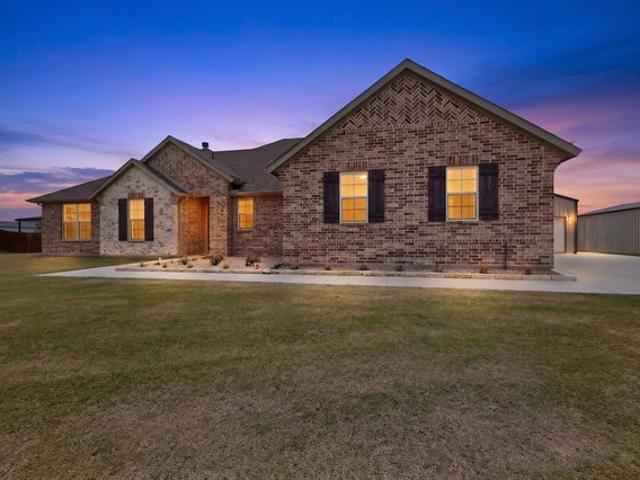 2721 Burr Oak Rd, Oak Ridge, TX 75161