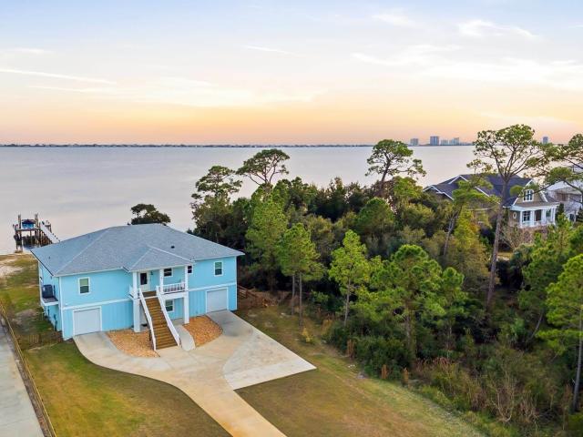 2721 Bay St, Gulf Breeze, FL 32563 | MLS #675572