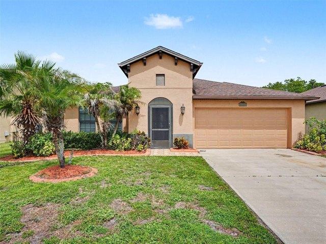 2721 Eagle Cliff Dr, Kissimmee, FL 34746
