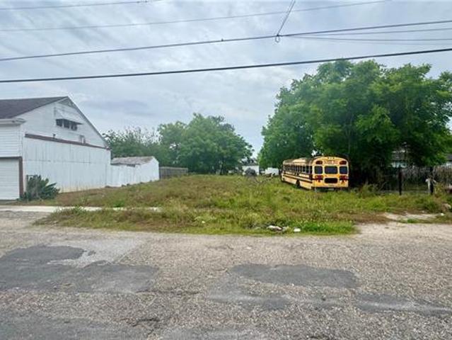 2721 General Ogden St, New Orleans, LA 70118 | MLS #2554 | Compass